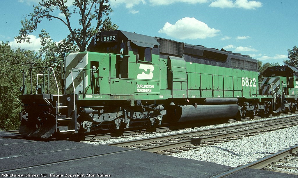 BN SD40-2 6822